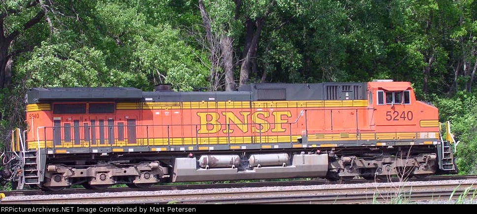BNSF 5240